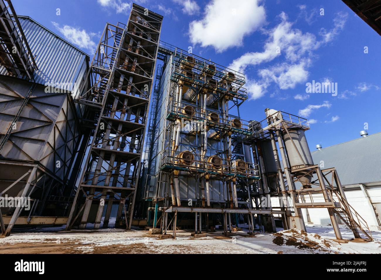 Modern agricultural grain drying complex and silos Stock Photo - Alamy
