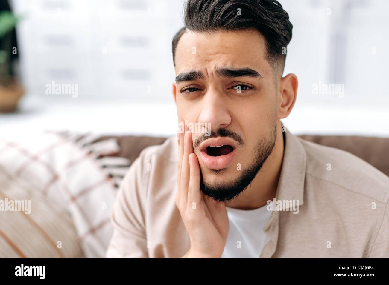 Indian dentist hi-res stock photography and images - Alamy