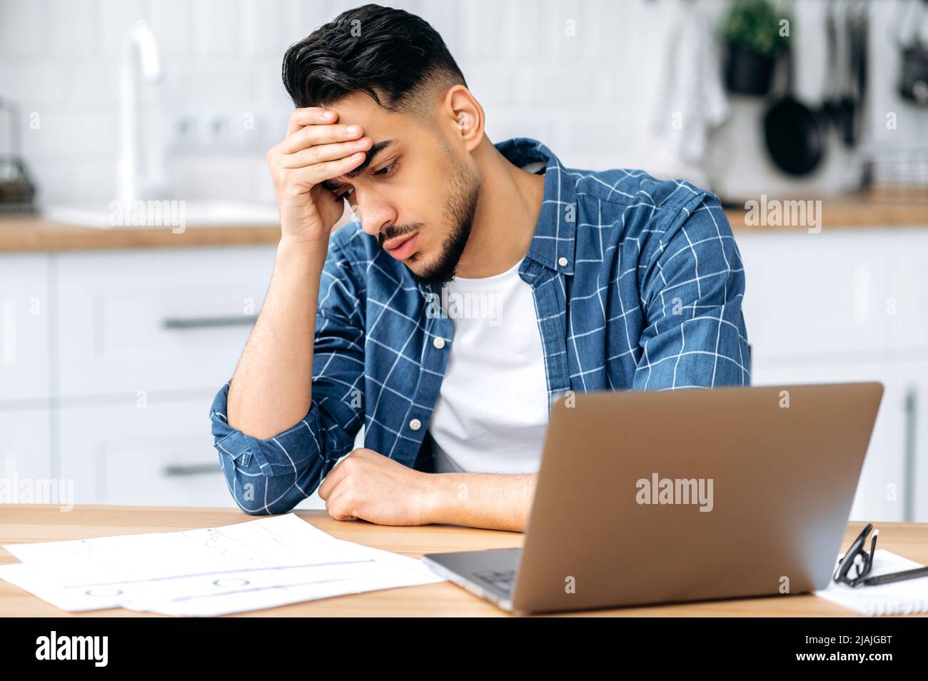 Finish work hi-res stock photography and images - Alamy