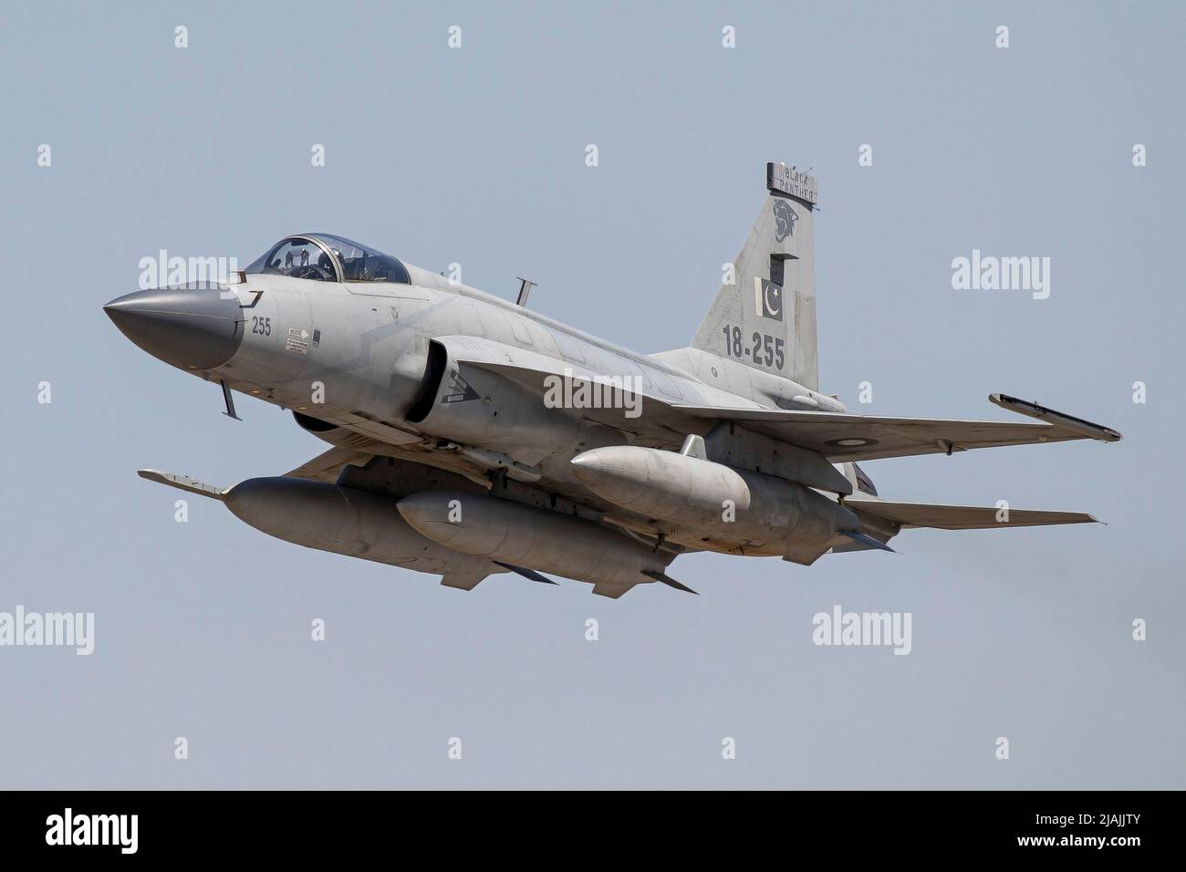 Jf 17 thunder hi-res stock photography and images - Alamy