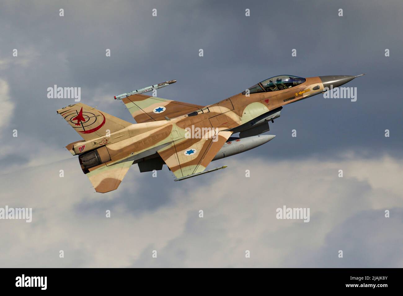 An Israeli Air Force F-16 Fighting Falcon in flight, Andravida, Greece ...