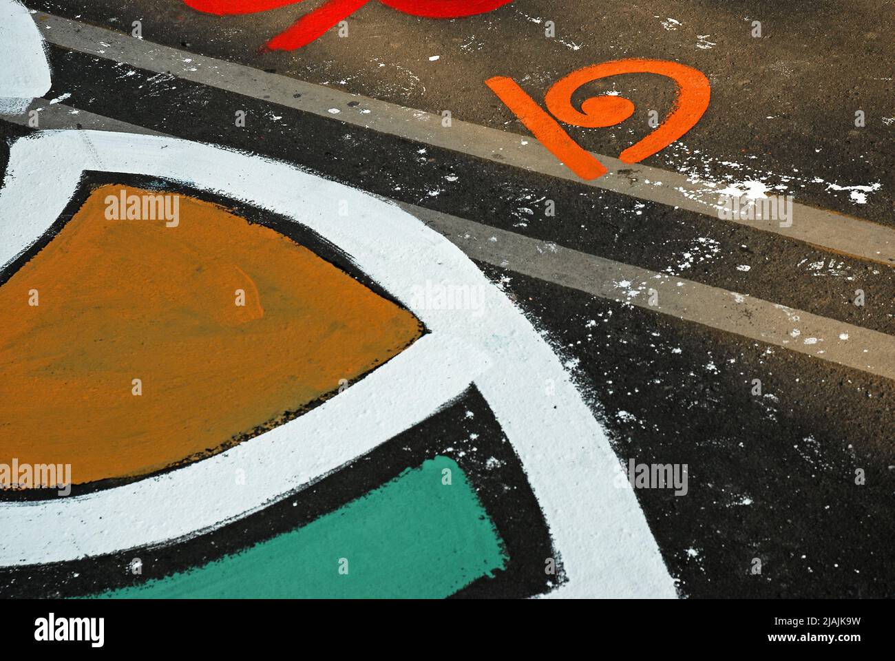 Students of the Institute of Fine Arts paint alpona (color designs) on ...