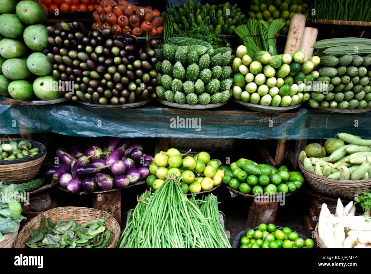 A vegetable shop. Bangladesh. October 4, 2007 Stock Photo - Alamy