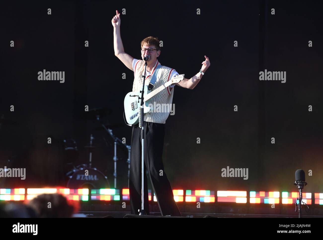 Glass animals drew macfarlane hi-res stock photography and images - Alamy