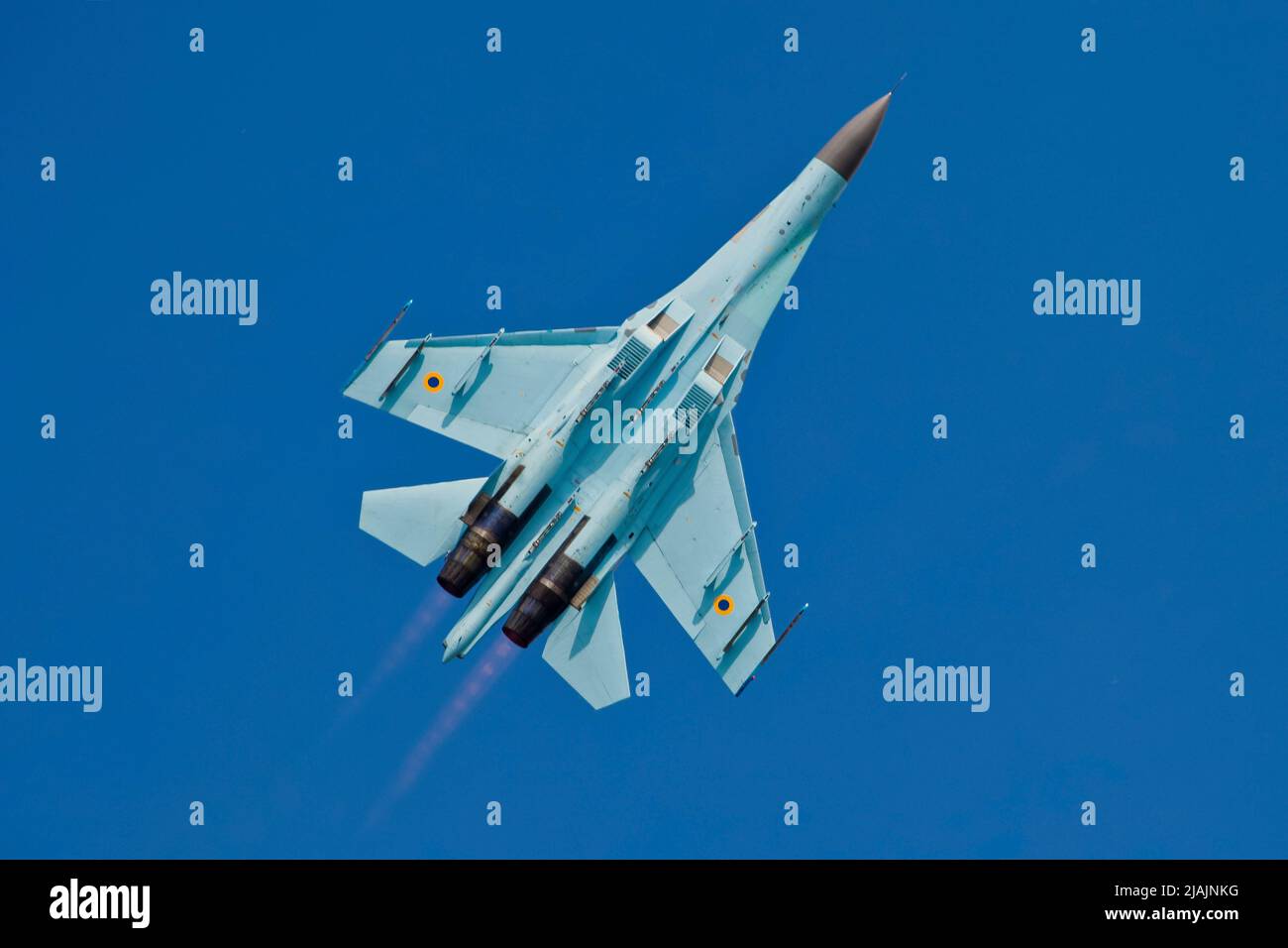 Ukrainian Air Force Su-27 Flanker jet taking off, Hradec Kralove, Czech ...