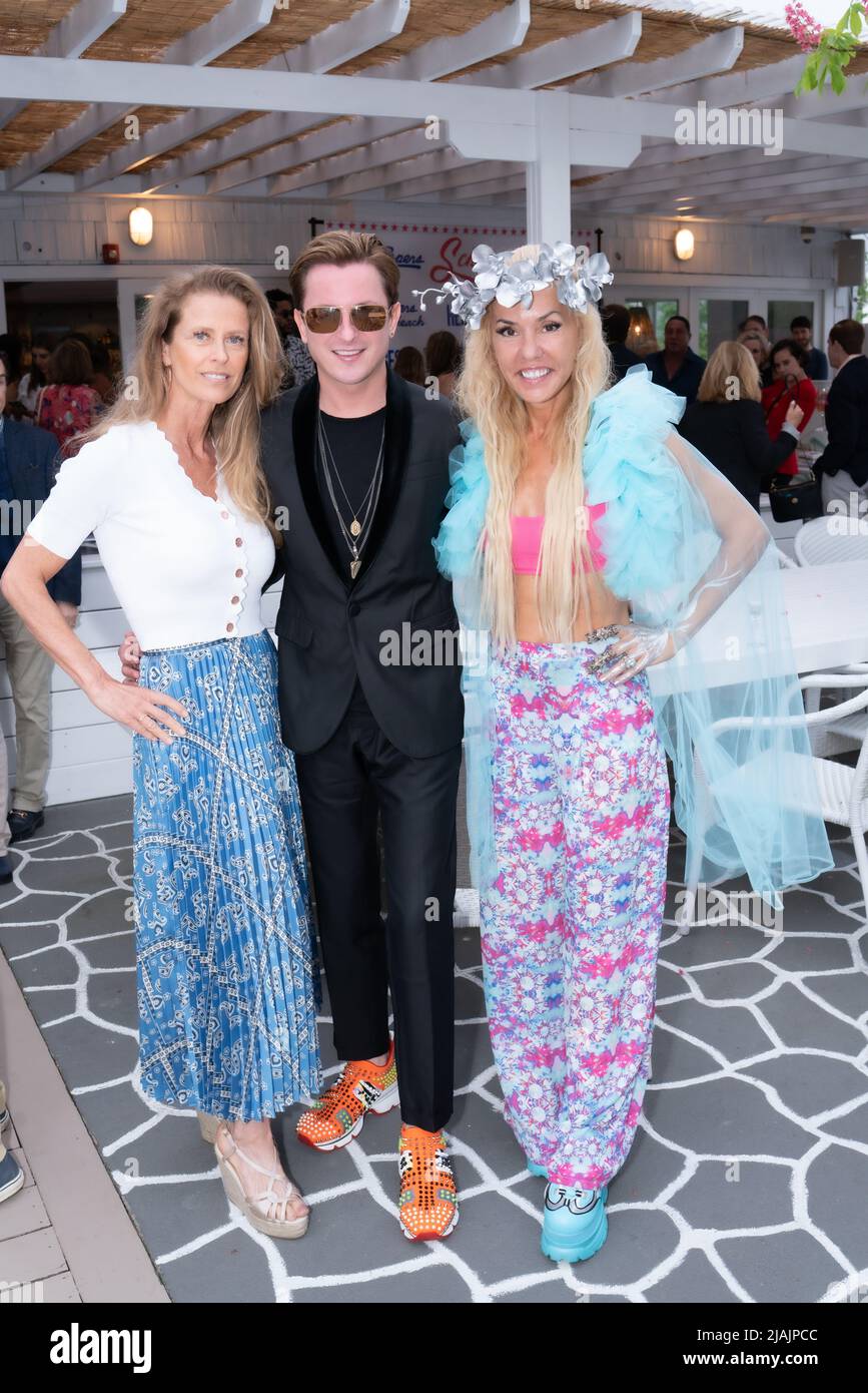 Alex Lerner , Marsin Mogielski and Luciasna Pampalone attend Dan's ...