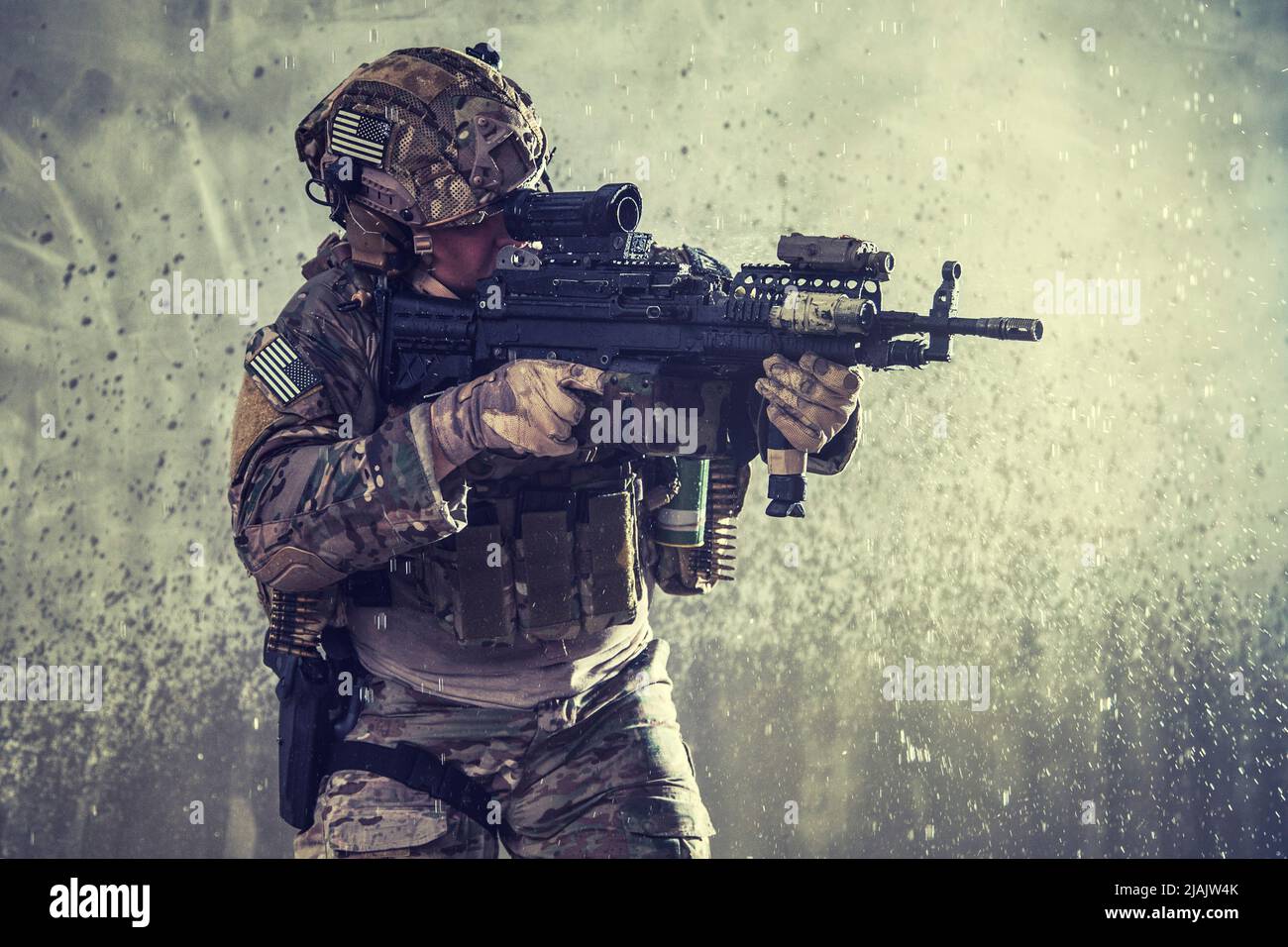 U.S. Marine firing light machine gun Stock Photo - Alamy