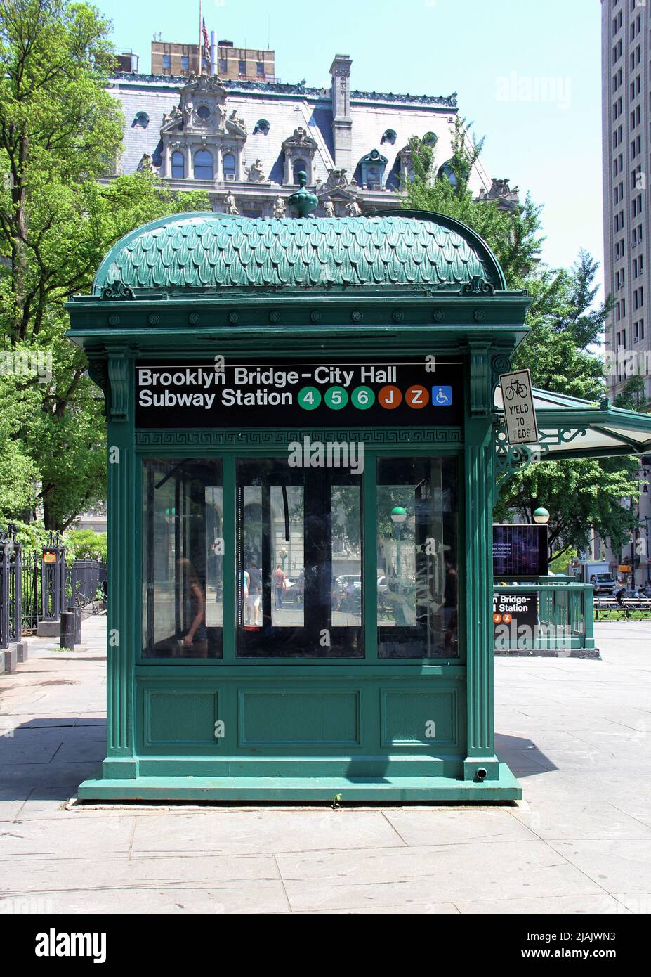 Subway entrance of the Brooklyn Bridge-City Hall Station, vintage kiosk ...