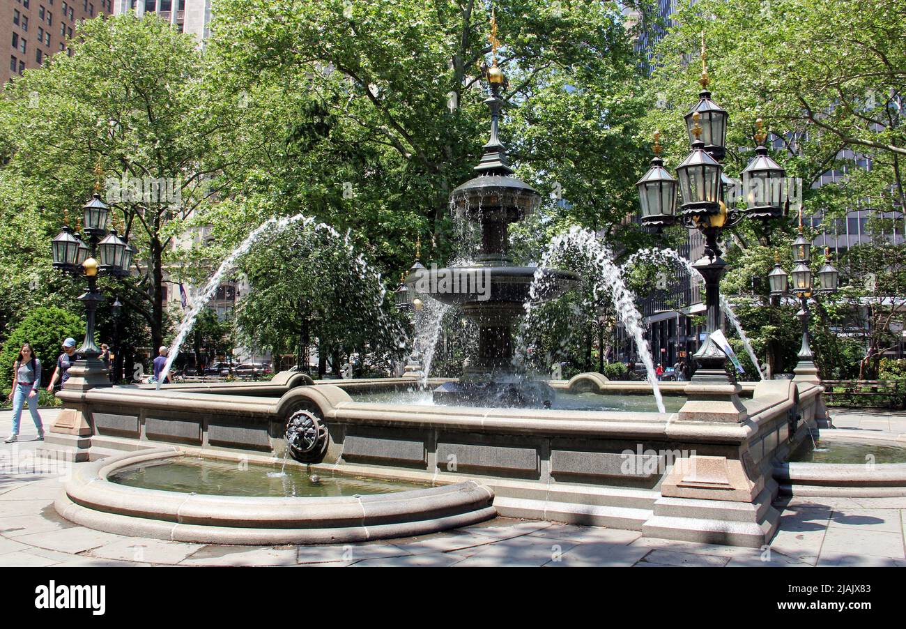 Jacob mould fountain hi-res stock photography and images - Alamy
