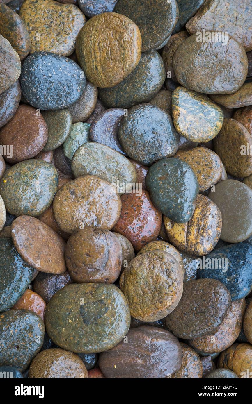 Wet rock river texture background Stock Photo - Alamy