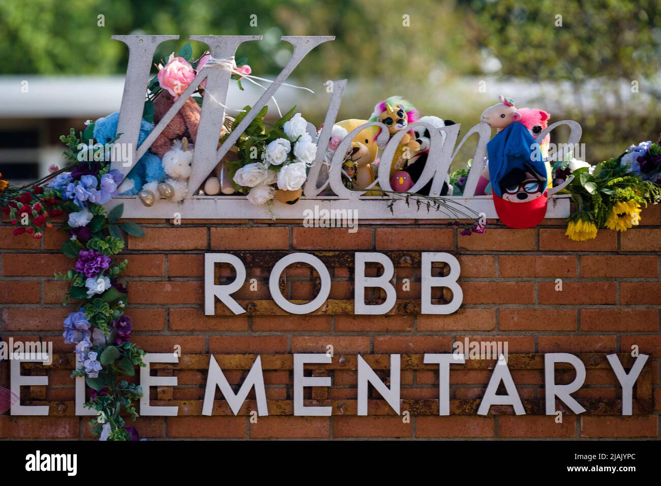 May 30, 2022: The welcome sign in front of Robb Elementary School in ...