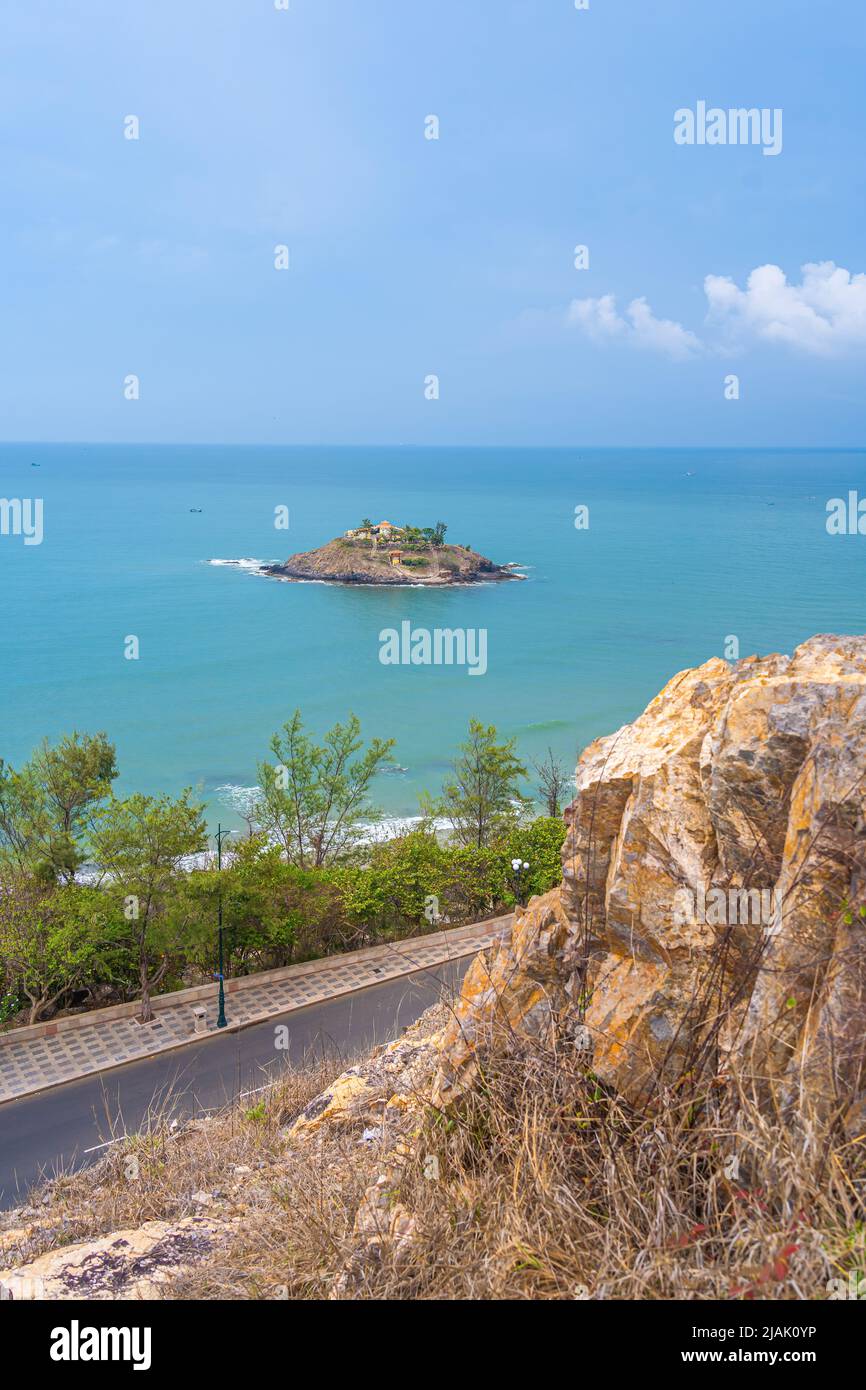 Hon mieu island hi-res stock photography and images - Alamy