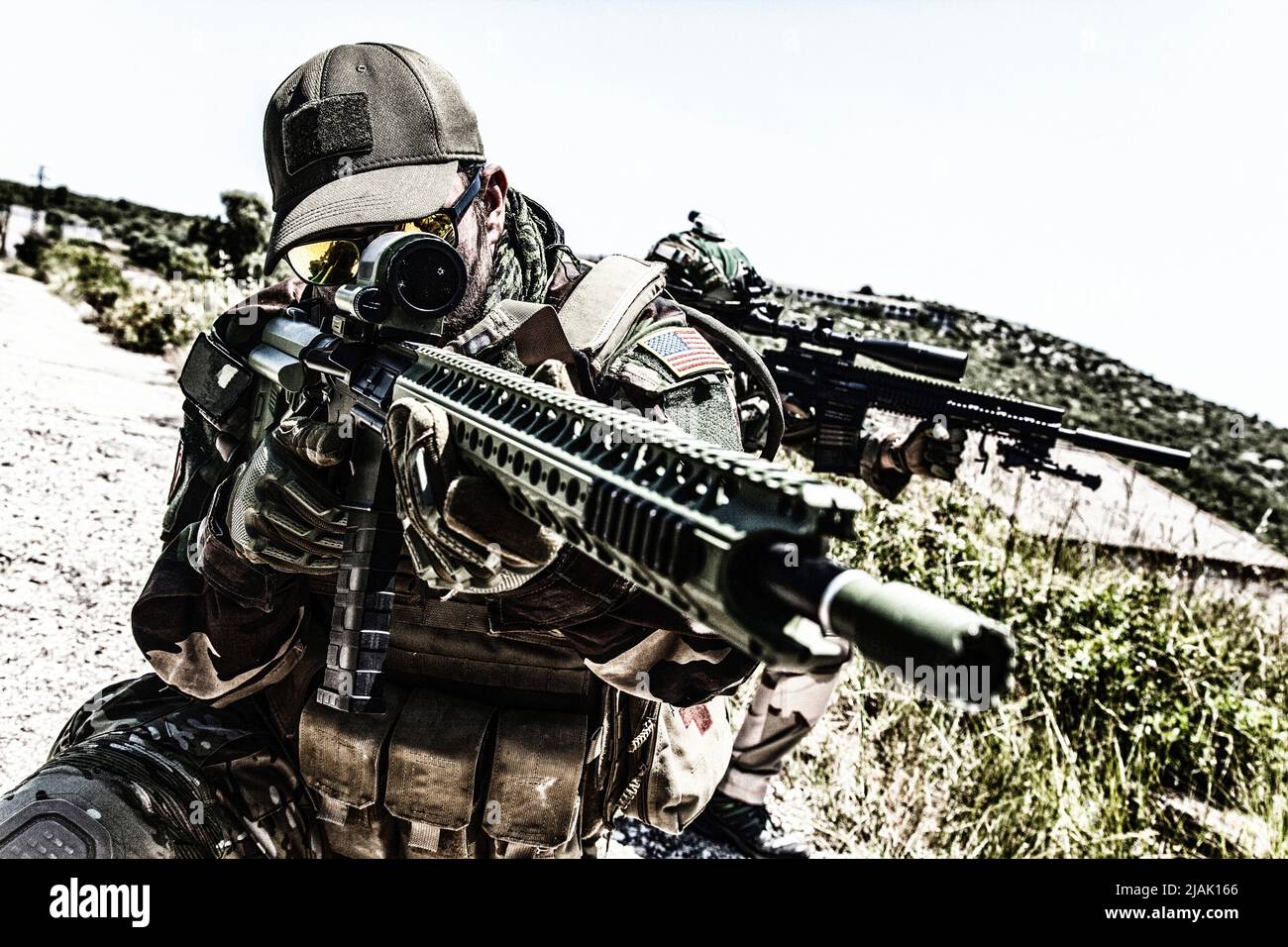 Two people gun head hi-res stock photography and images - Alamy