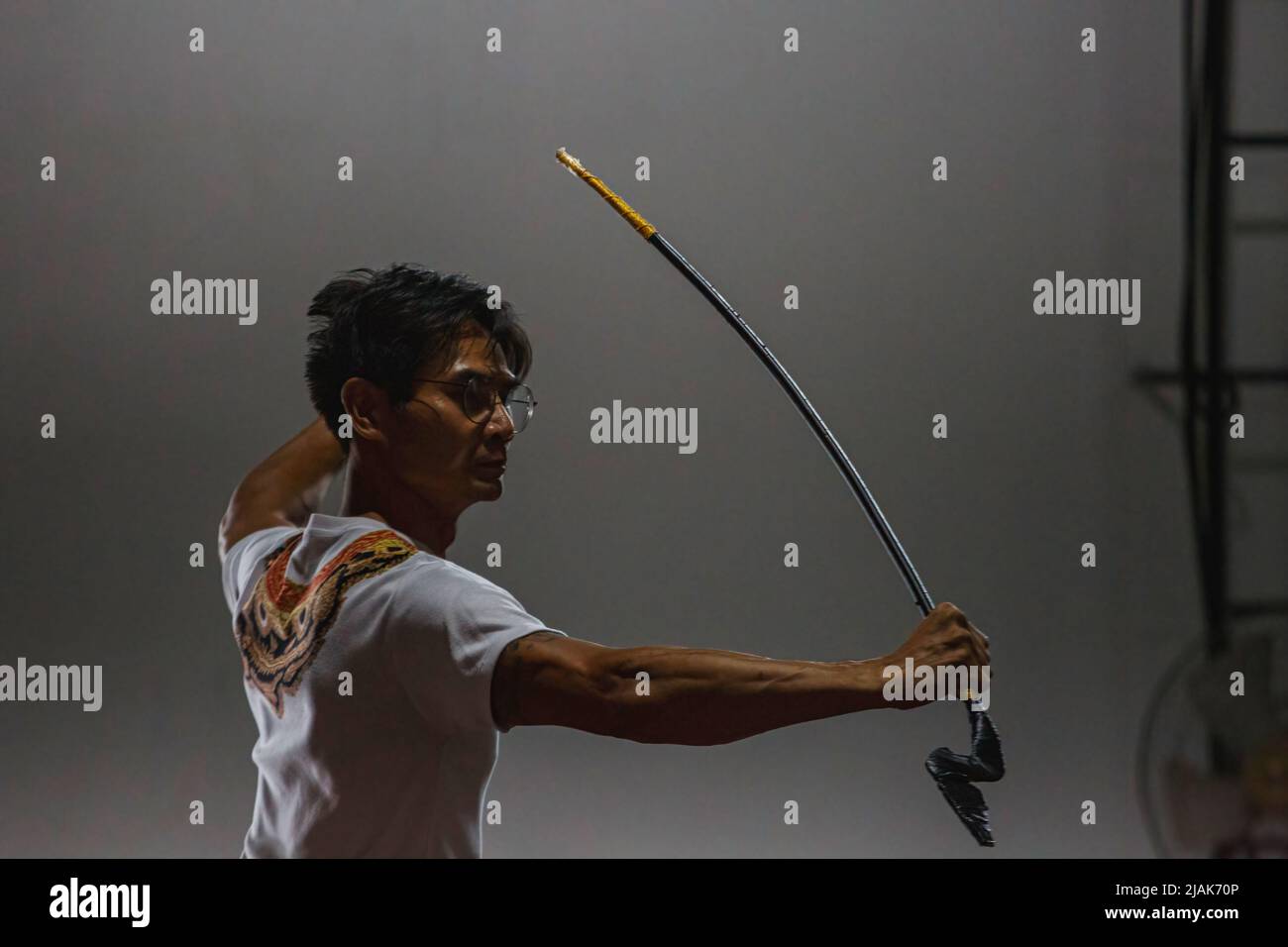 Bangkok, Thailand. 29th May, 2022. A Khon performer seen practicing at ...