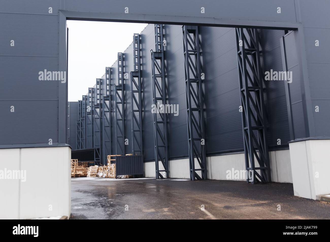 Factory entrance wall with fence hi-res stock photography and images ...