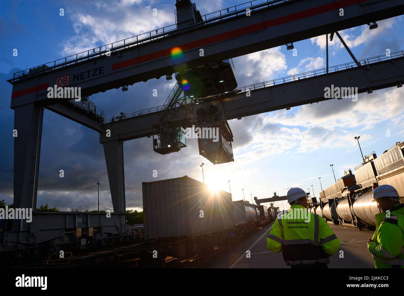 Hamburg, Germany. 30th May, 2022. A gantry crane transports a container ...