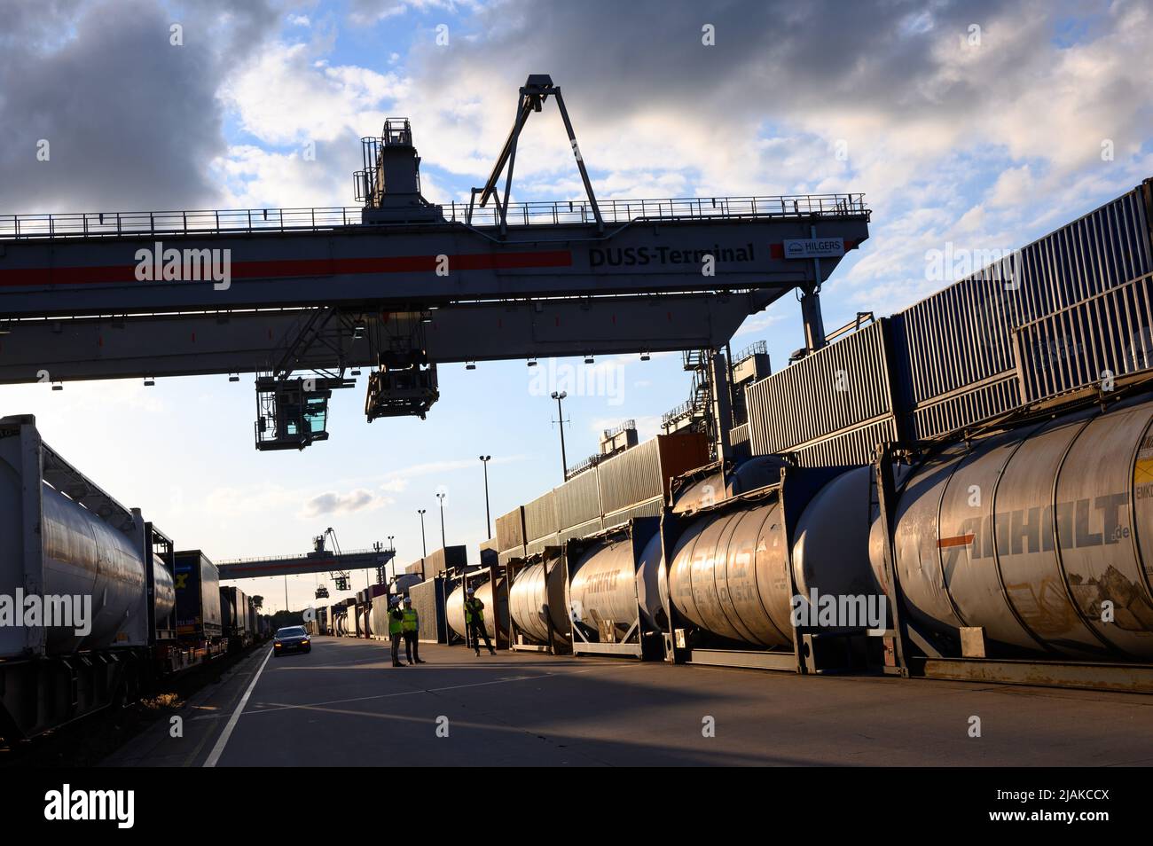 Hamburg, Germany. 30th May, 2022. A gantry crane travels over the DUSS ...