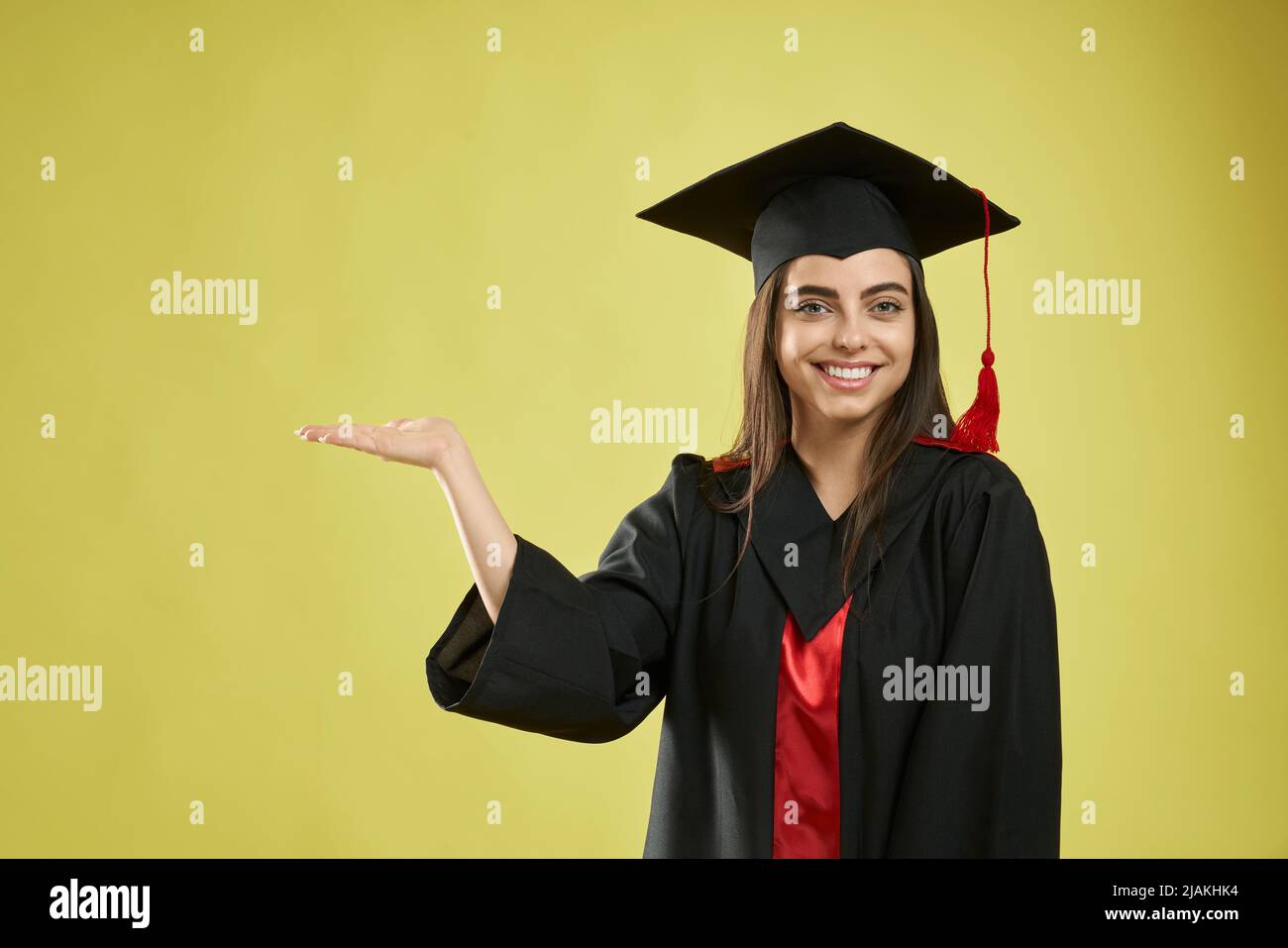 Pretty brunette college student hi-res stock photography and images - Alamy