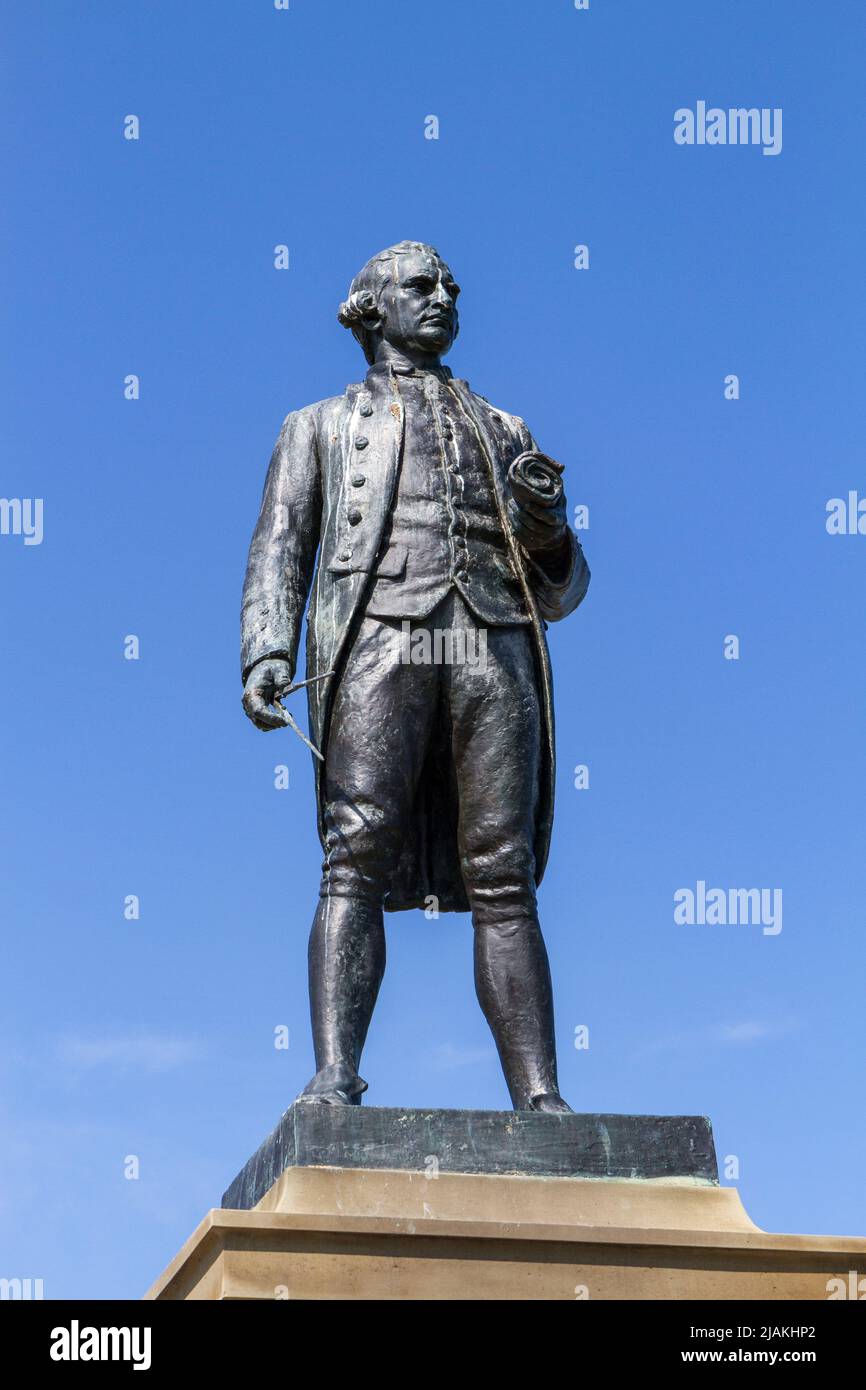 Statue of Captain Cook in front of the Royal Hotel, n Whitby, North ...