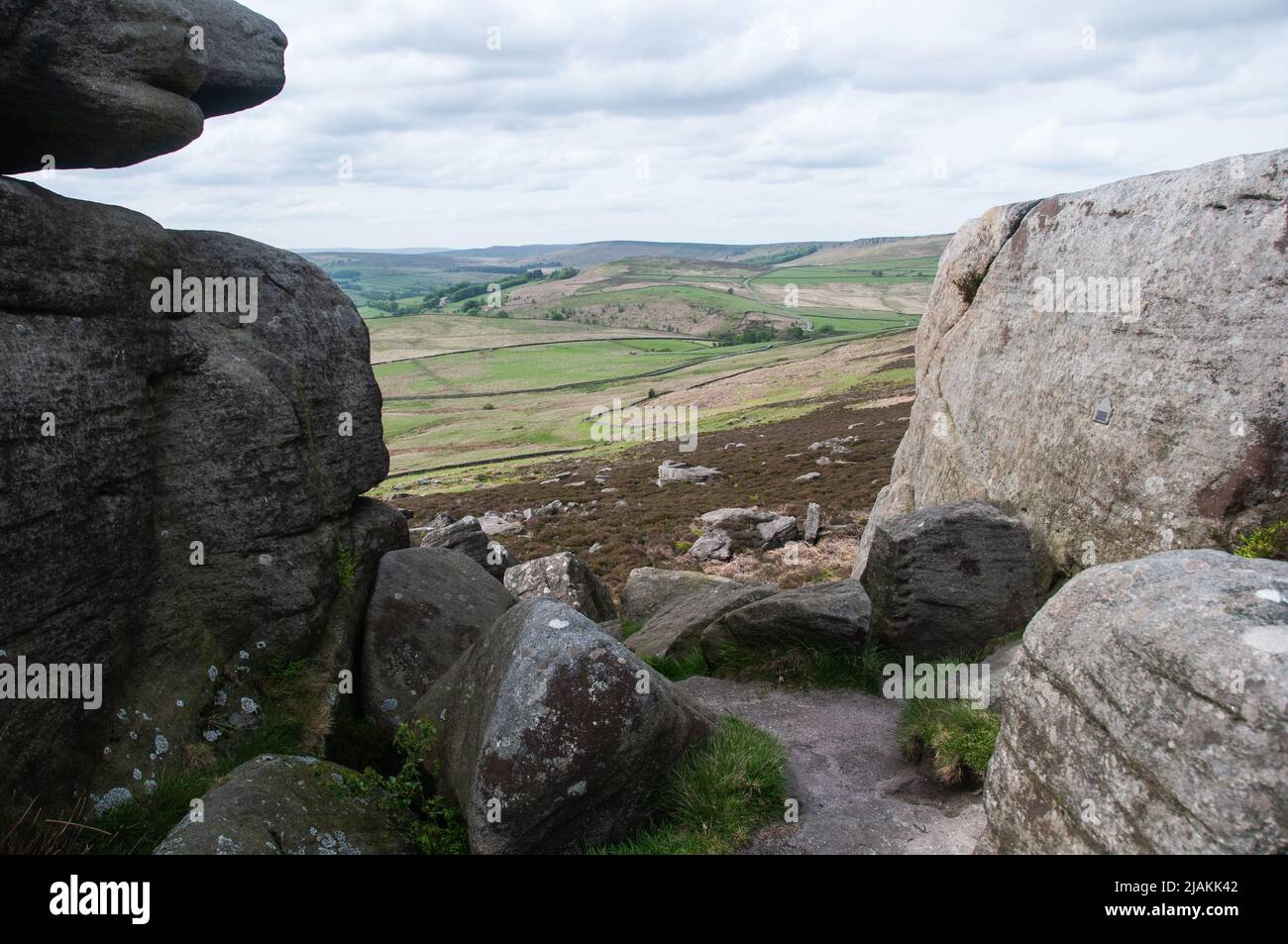 Around the UK - Millstone Edge - Peak District Britain's First National ...