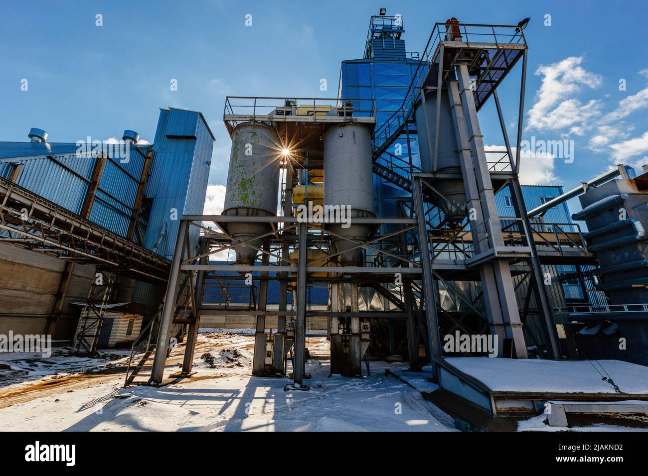 Modern agricultural grain drying complex and silos Stock Photo - Alamy