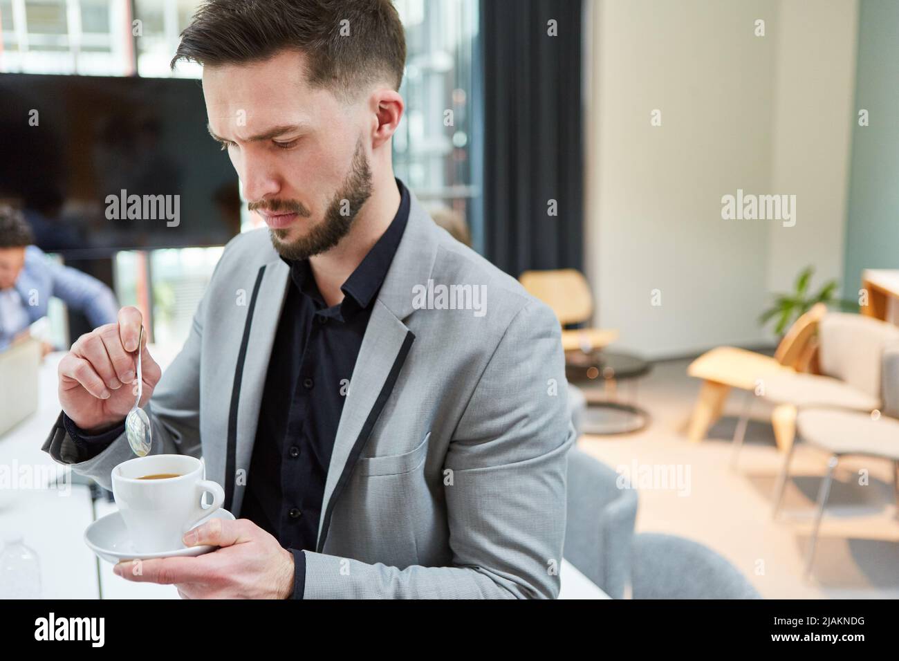 Office coffee break room hi-res stock photography and images - Alamy