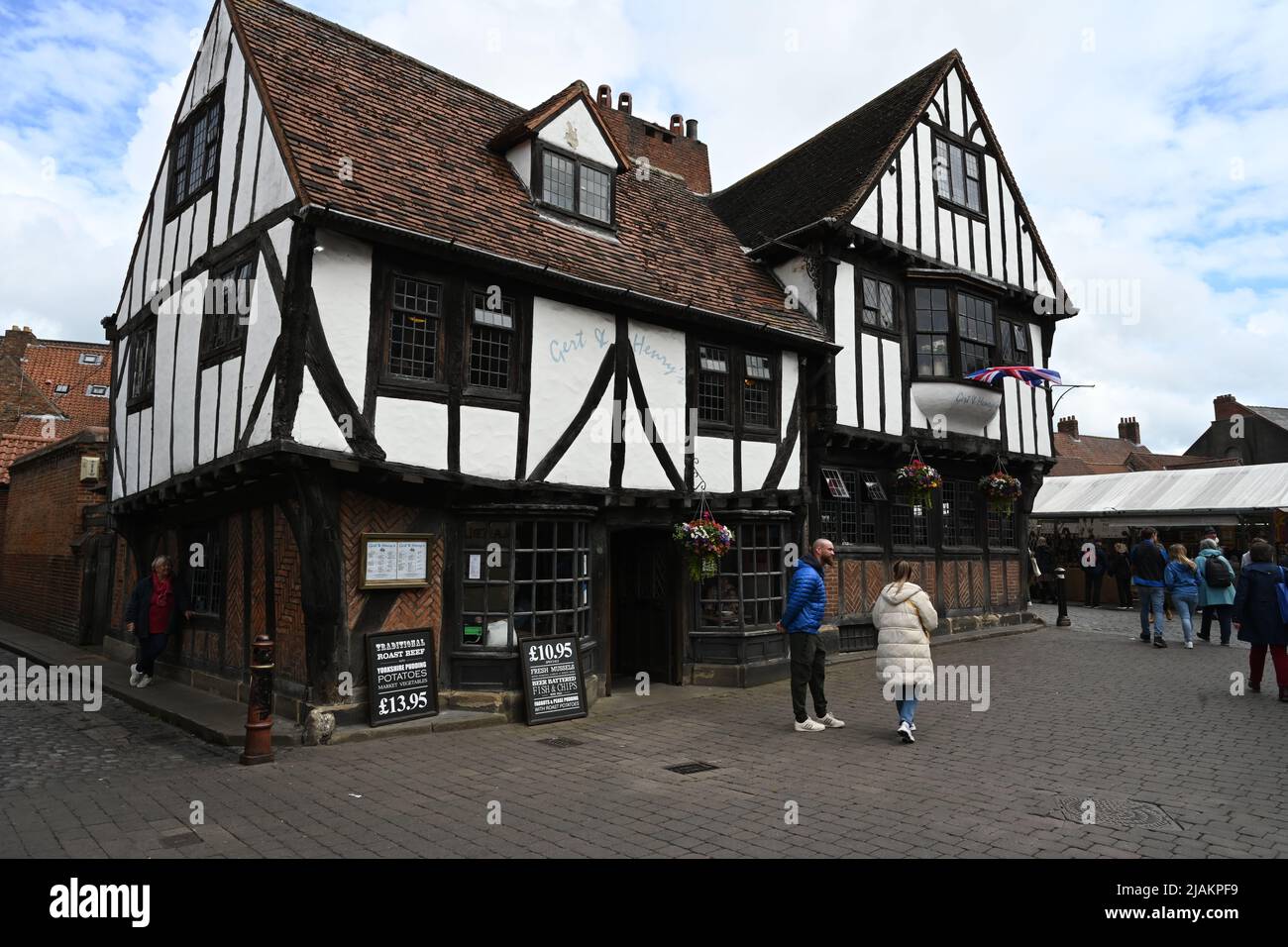 Medieval market area hi-res stock photography and images - Alamy