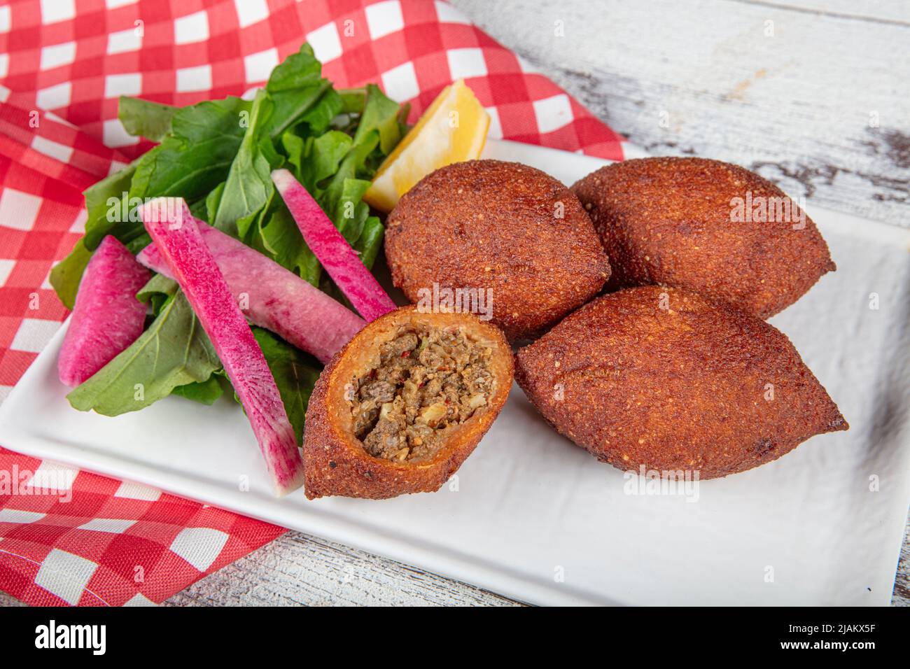 Icli kofta hi-res stock photography and images - Alamy