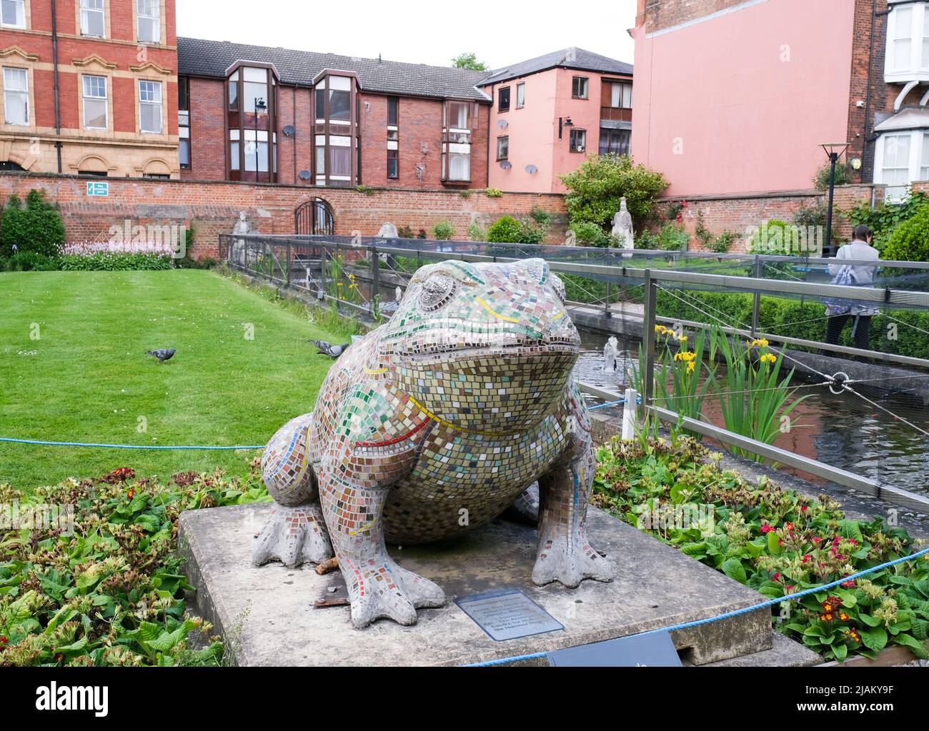Hull, East Yorkshire, UK. May 21, 2022 A mosaic sculpture of a toad ...