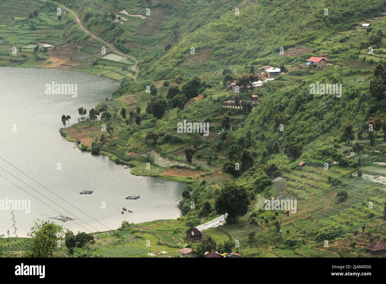 Di bawah lake hi-res stock photography and images - Alamy