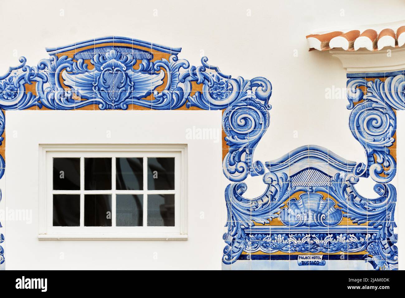 Mosaic around windows hi-res stock photography and images - Alamy