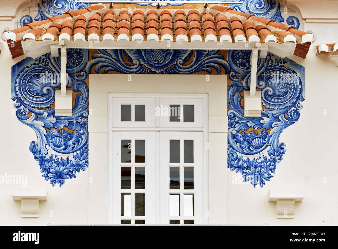 Mosaic around windows hi-res stock photography and images - Alamy