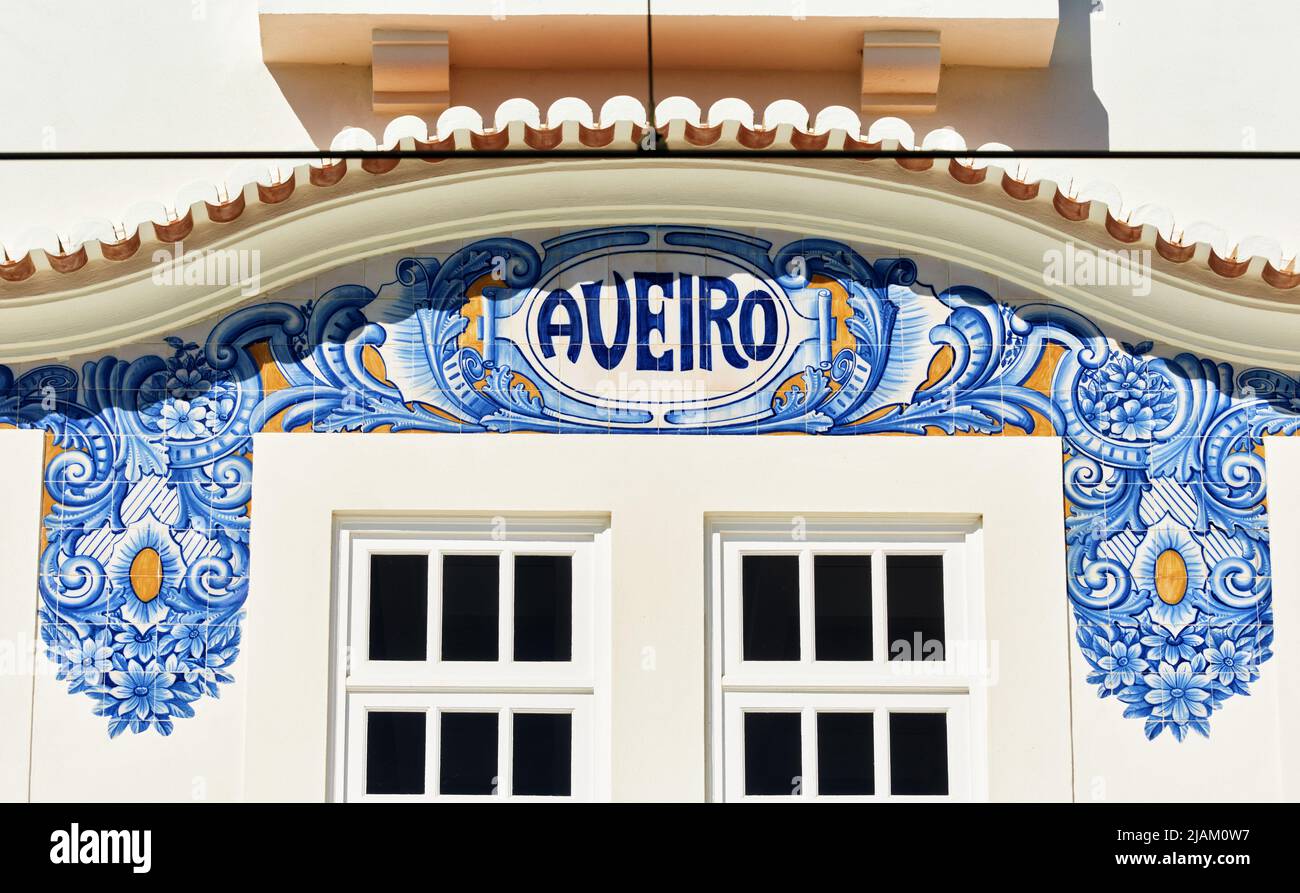 Mosaic around windows hi-res stock photography and images - Alamy