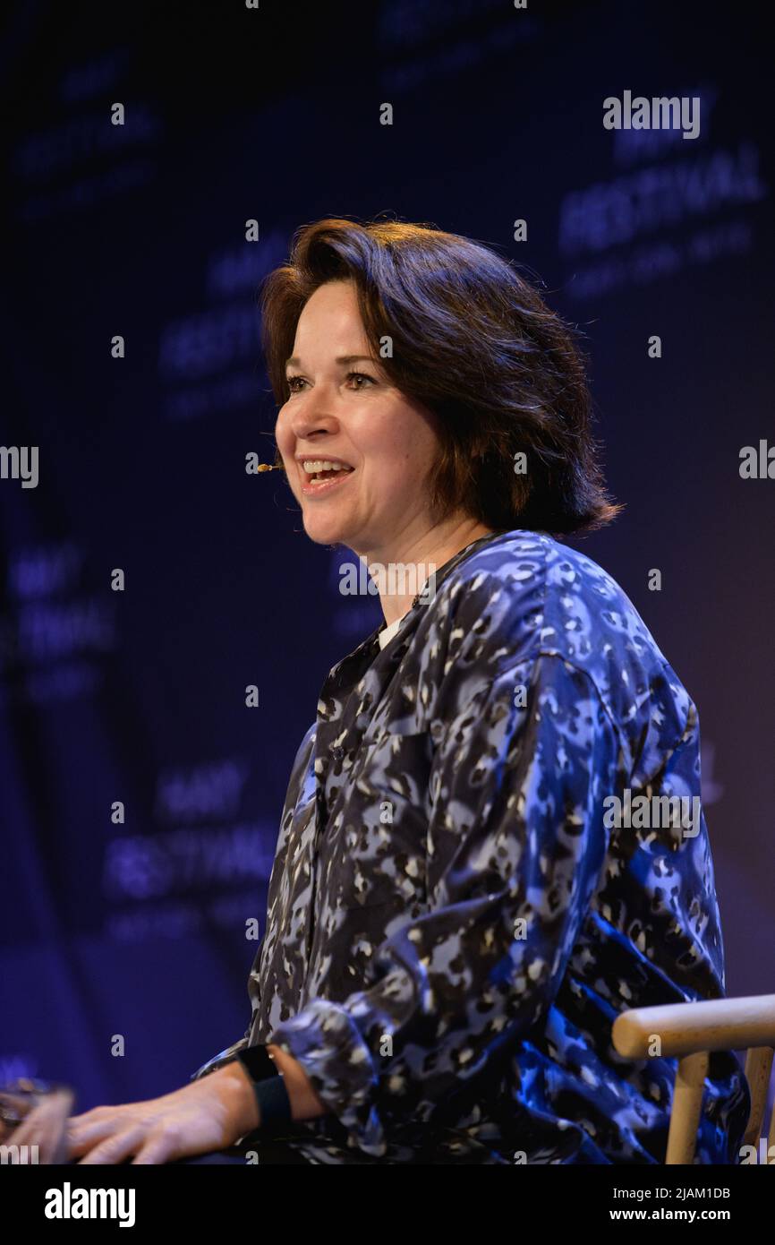 Hay-on-Wye, Wales, UK. 31th May, 2022. Yascha Mounk talks to Stephanie ...