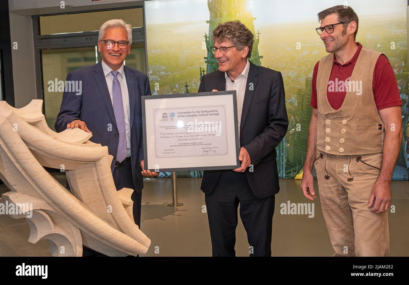 Present unesco heritage certificate hi-res stock photography and images ...