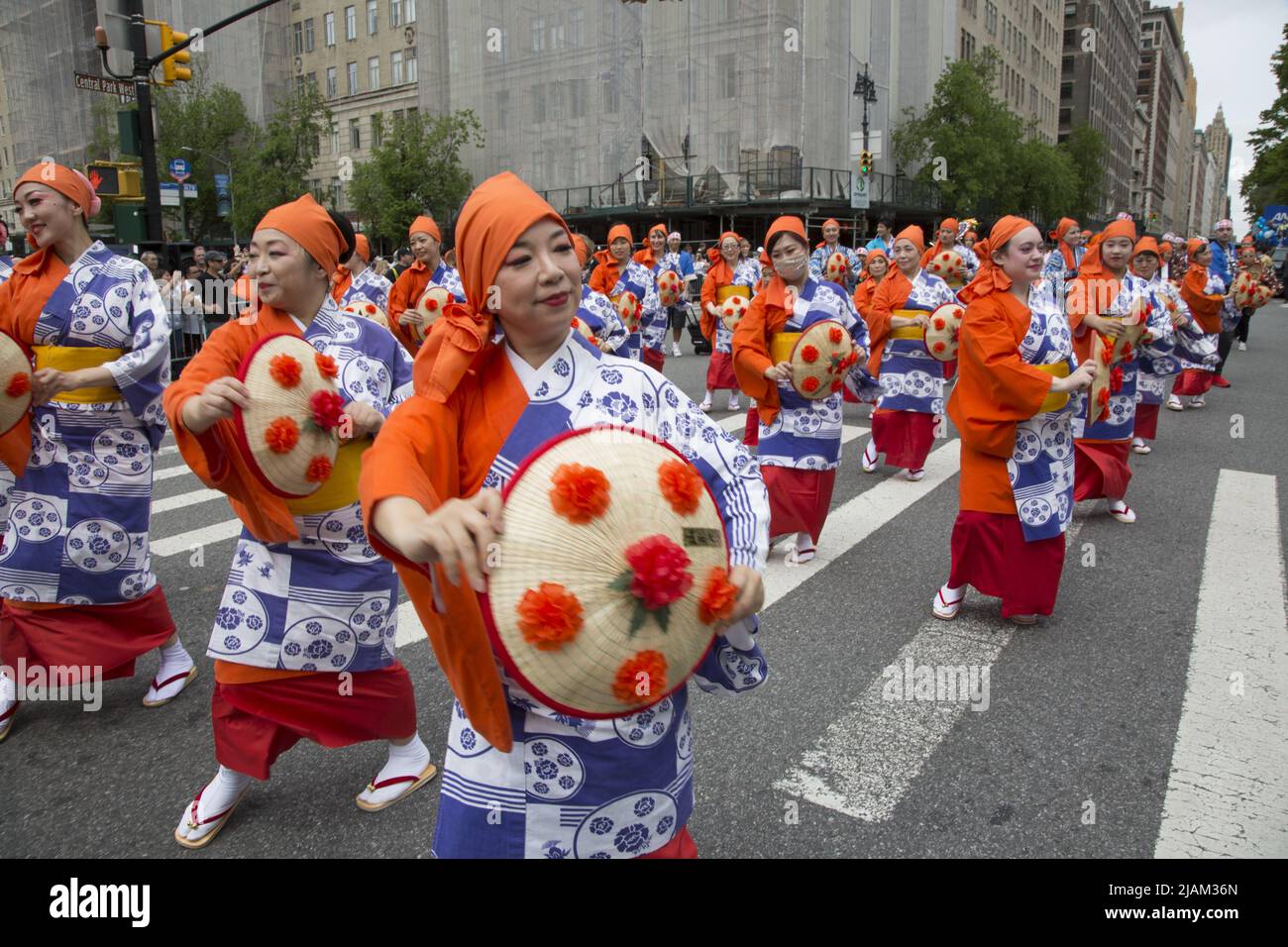 Japanese folk dancers perform at the first ever Japan Day Parade on ...