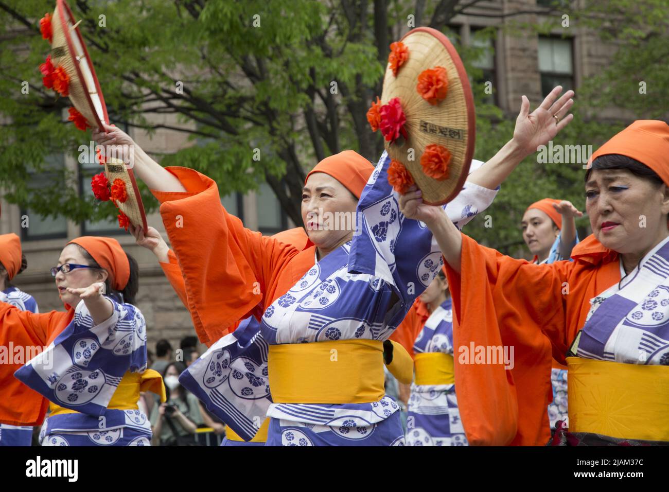 Japanese folk dancers perform at the first ever Japan Day Parade on ...