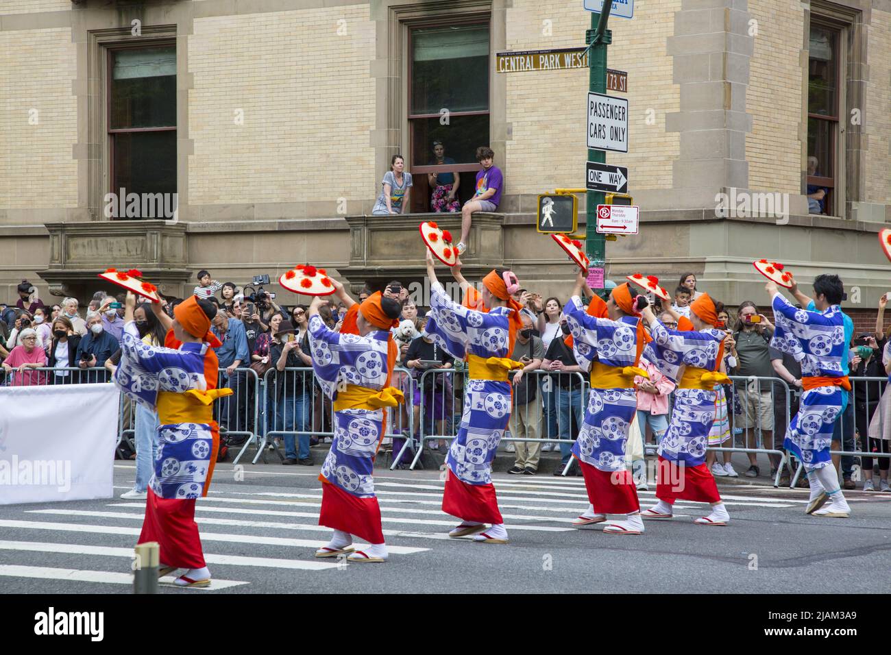 Japanese folk dancers perform at the first ever Japan Day Parade on ...