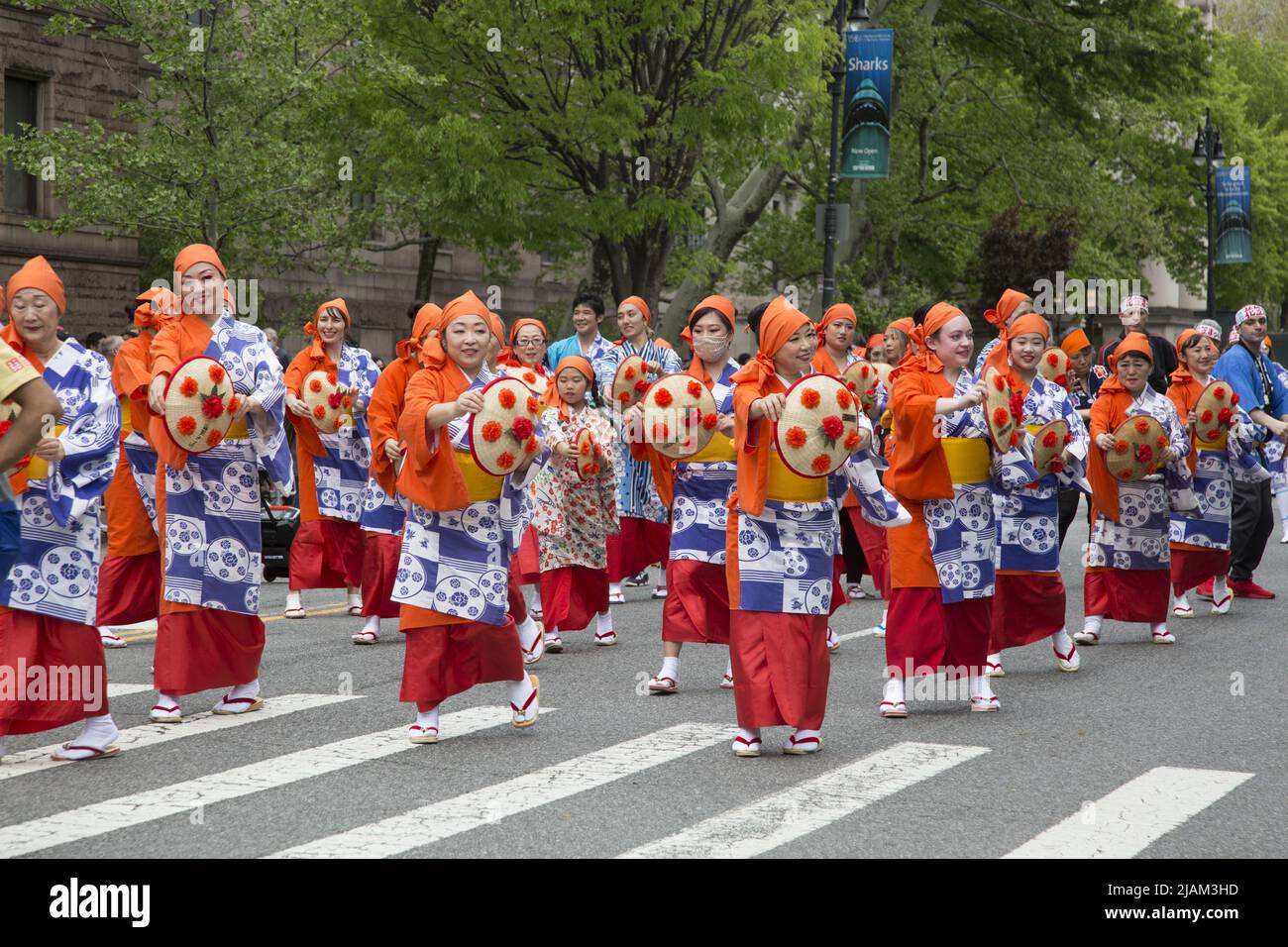 Japanese folk dancers perform at the first ever Japan Day Parade on ...