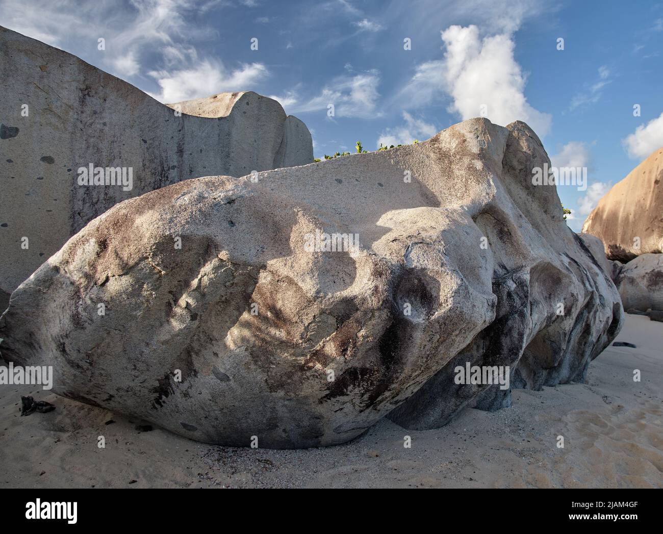 Large split boulder at Little Trunk Bay, Virgin Gorda, BVI Stock Photo ...