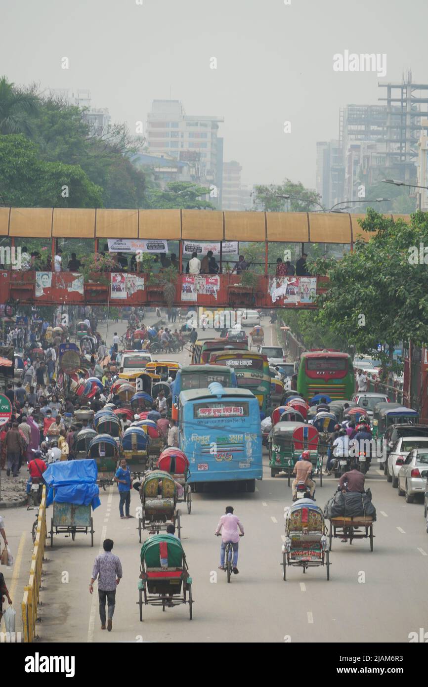 Traffic crowded street in dhaka hi-res stock photography and images - Alamy