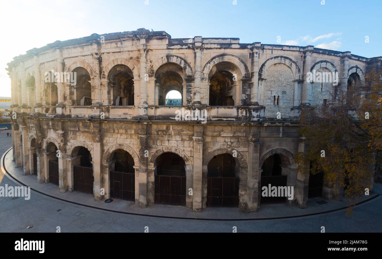Ancient Roman amphitheater arena in Nimes, France Stock Photo - Alamy