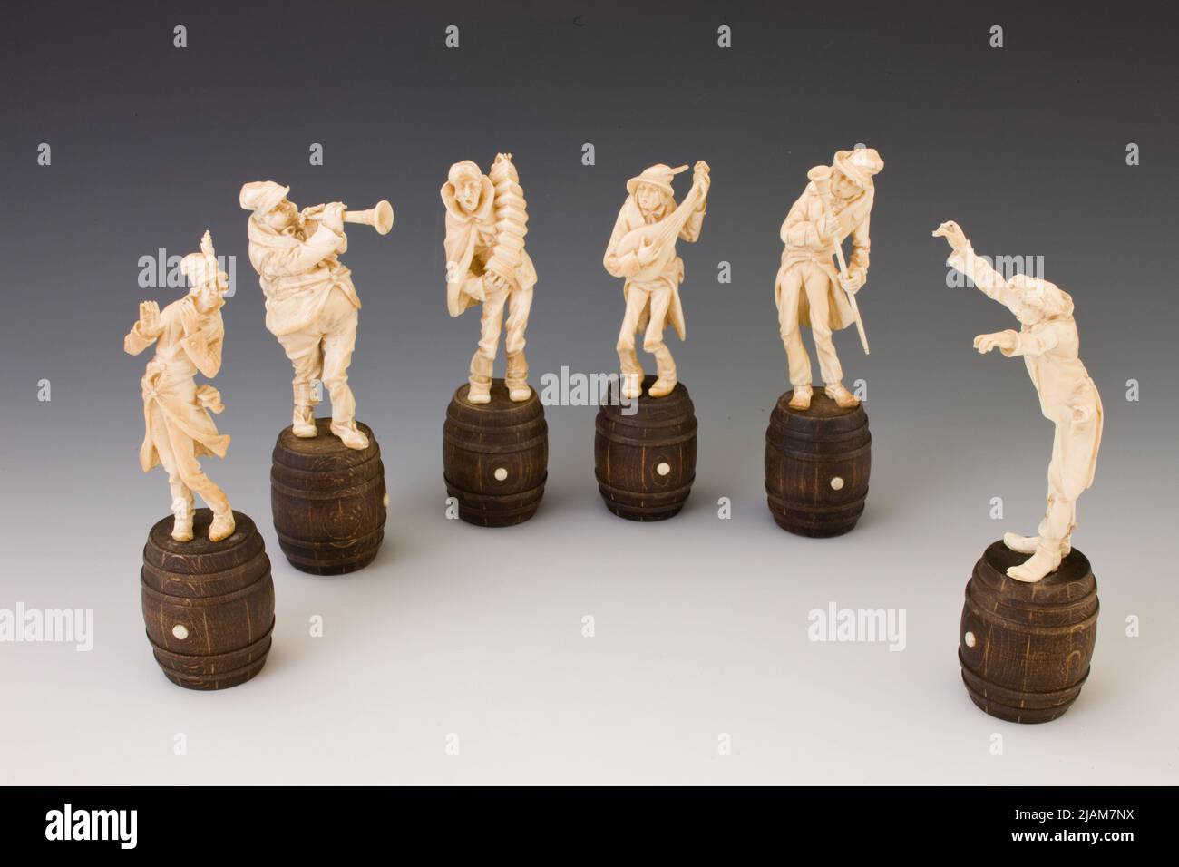 Figures of six musicians Stock Photo - Alamy