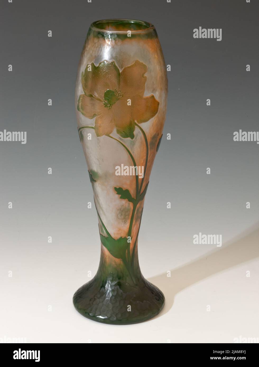 Daum vase hi-res stock photography and images - Alamy