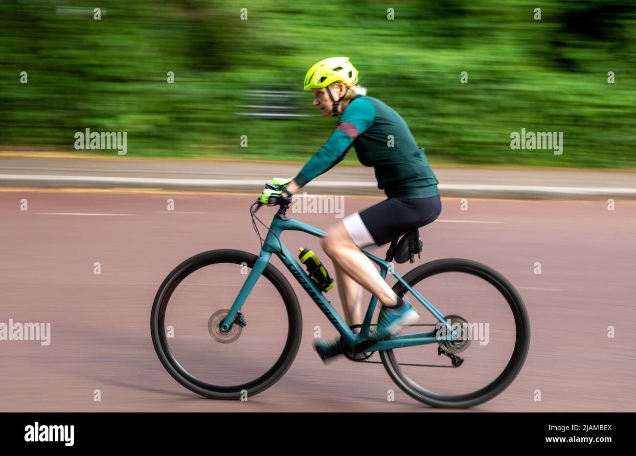 Bicycle park london hi-res stock photography and images - Alamy