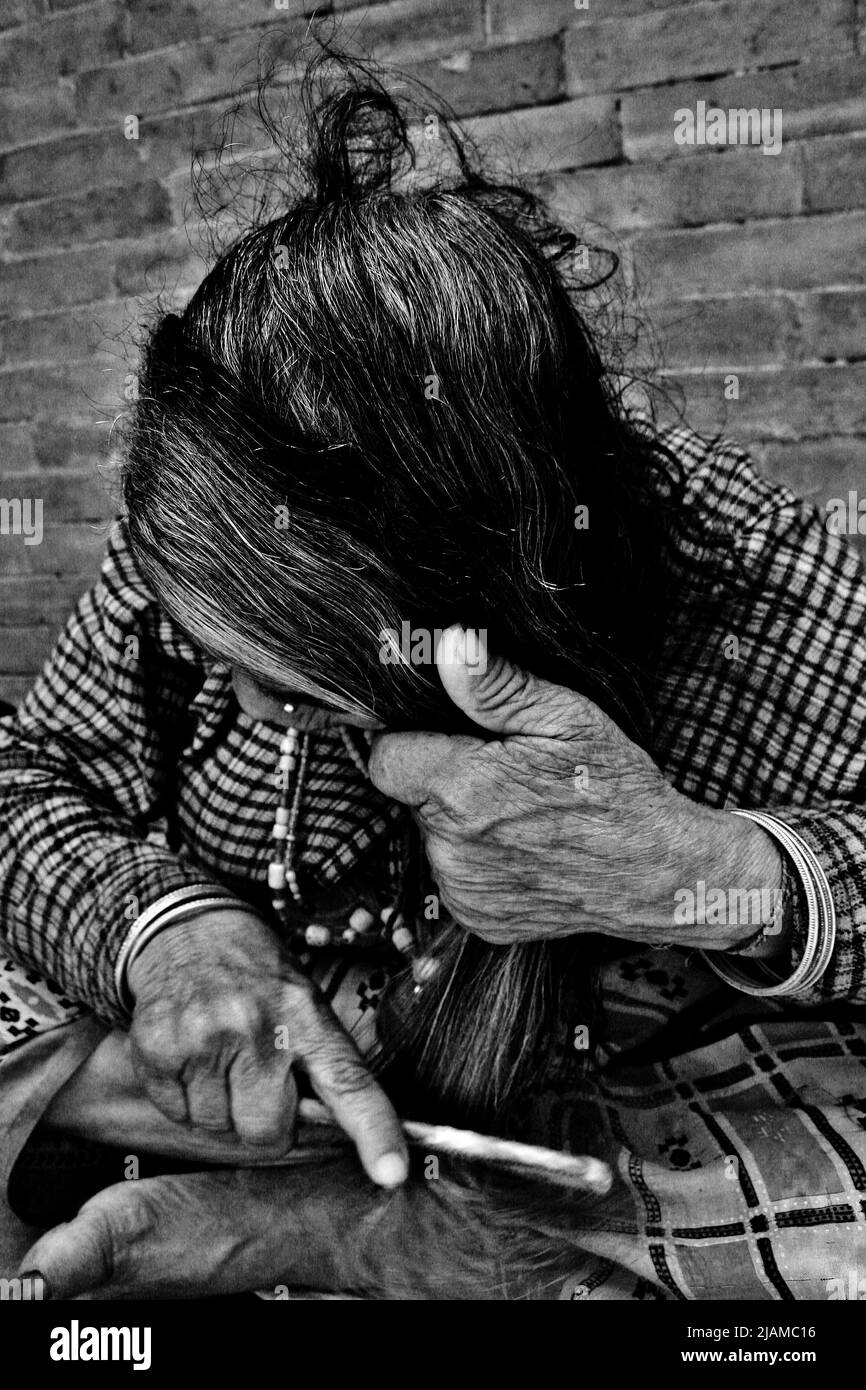 Daily life people in Black and White Stock Photos & Images - Alamy