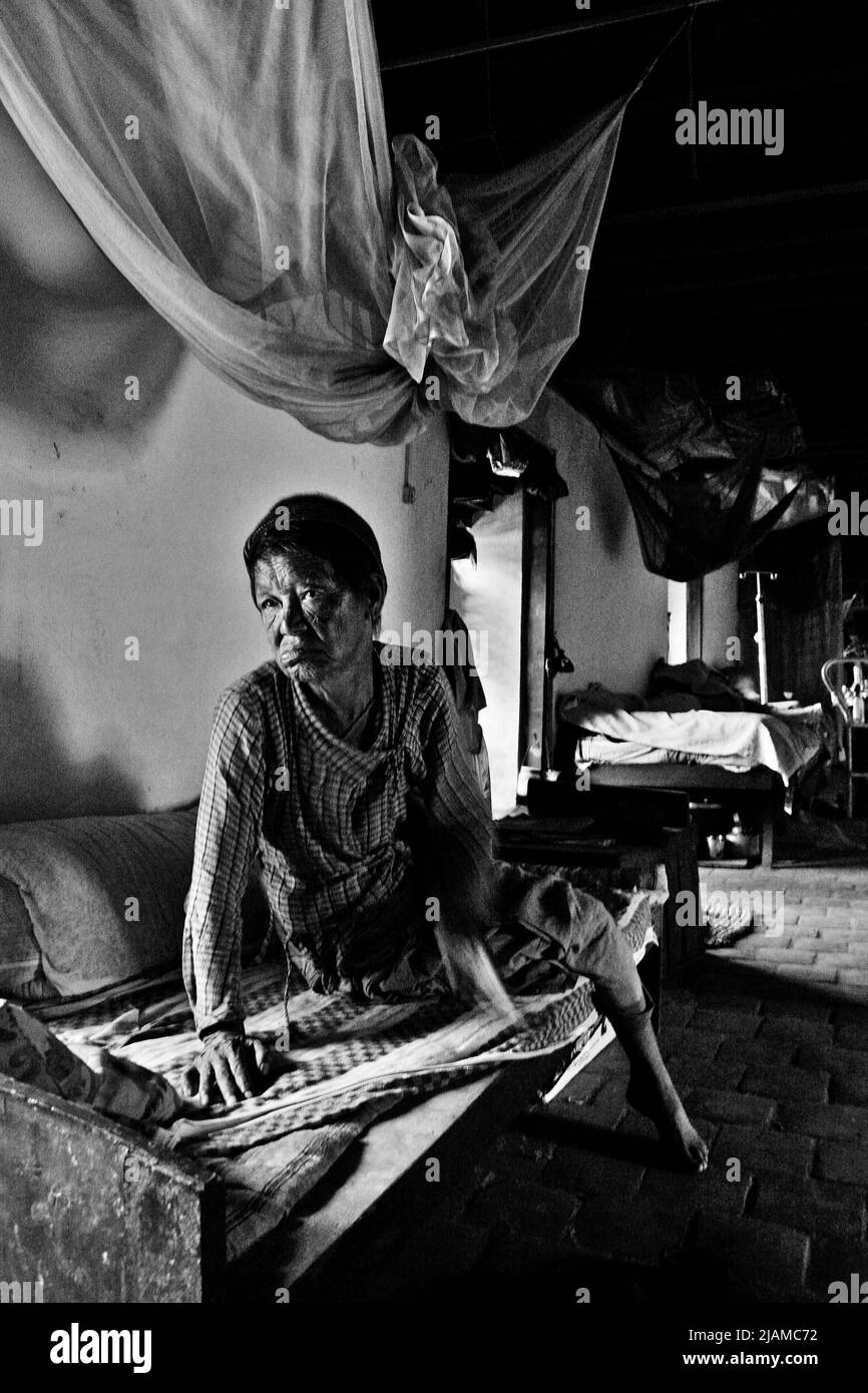 Daily life people in Black and White Stock Photos & Images - Alamy