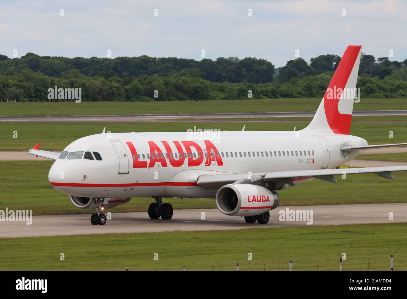 9h lop hi-res stock photography and images - Alamy