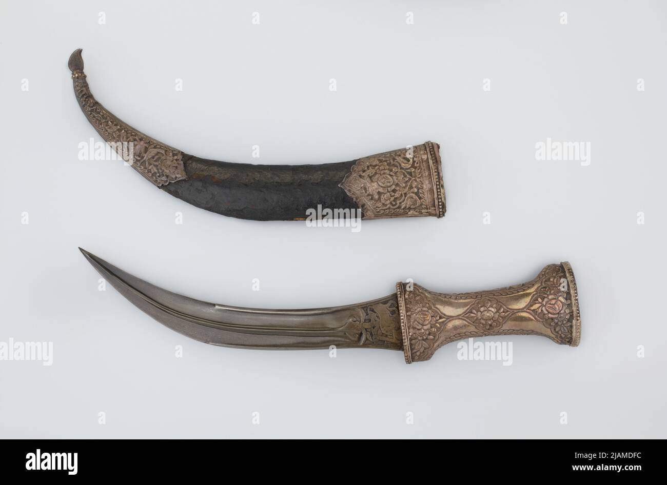 Kanjar with a scabbard Stock Photo - Alamy