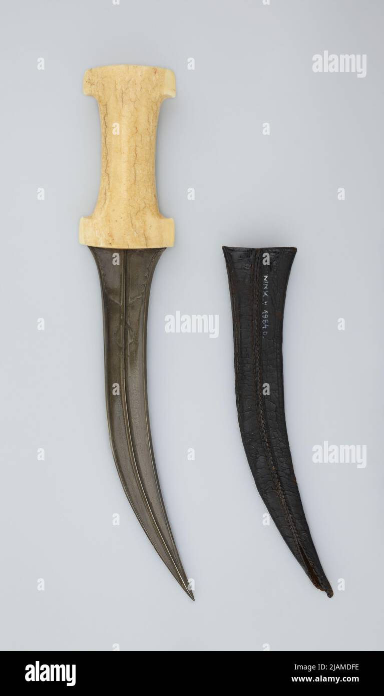 Kanjar with a scabbard Stock Photo - Alamy